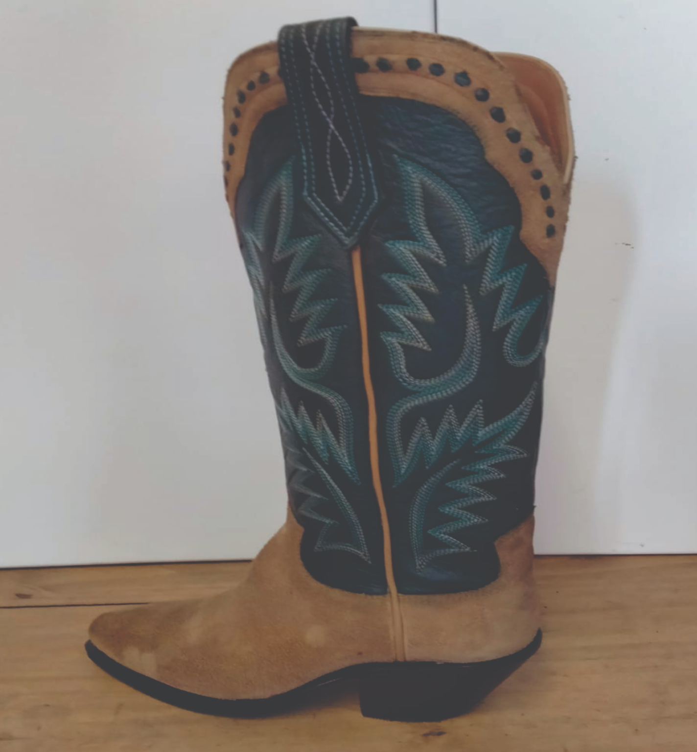 Gallery – Johnny Cowboy